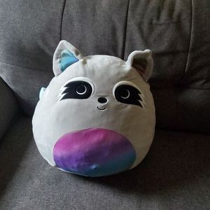 Squishmallows | Toys | Squishmallow Max Racoon 6 Gray With Rainbow ...